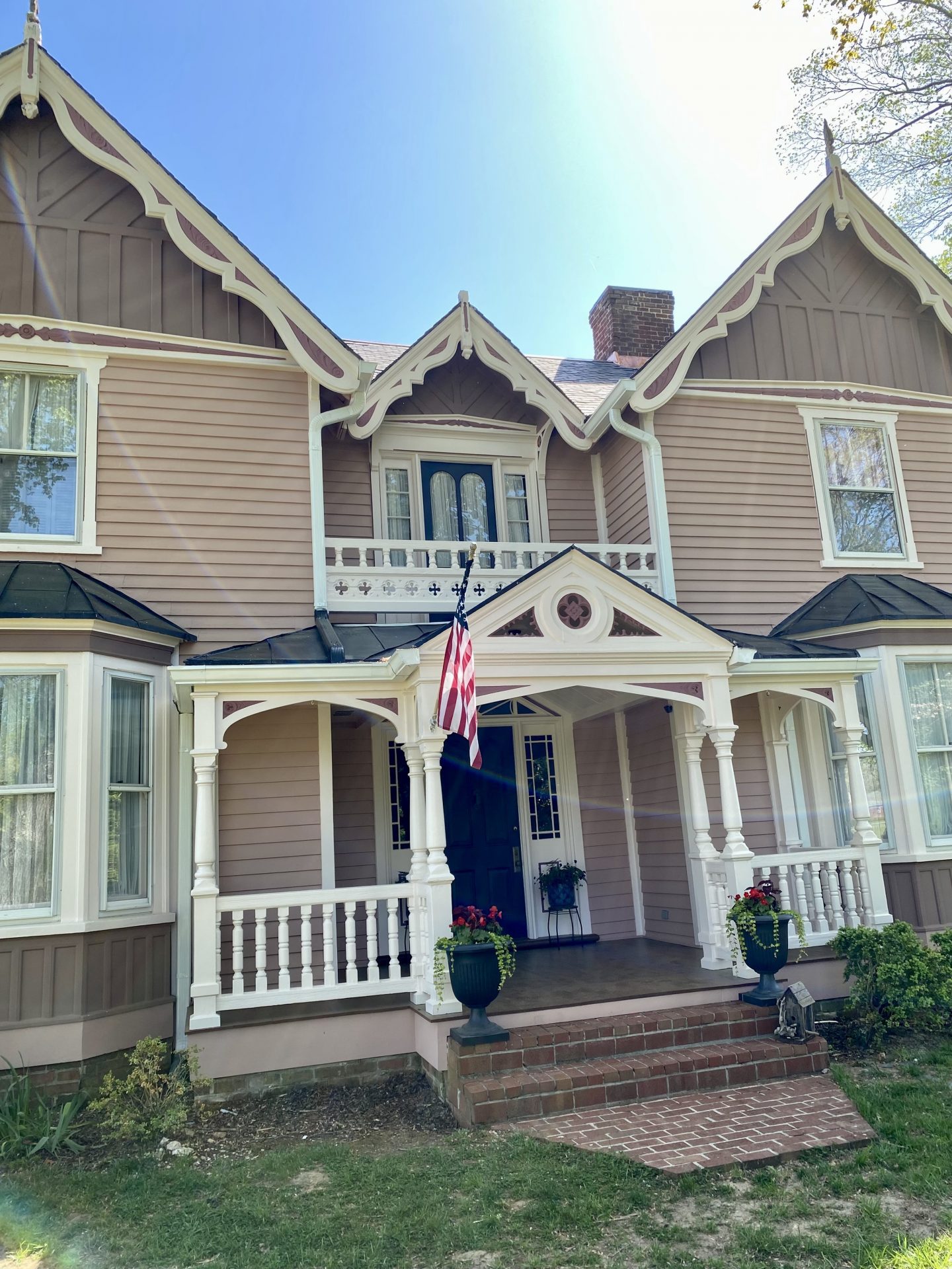 Signs it is Time to Paint your Charlottesville Home Exterior