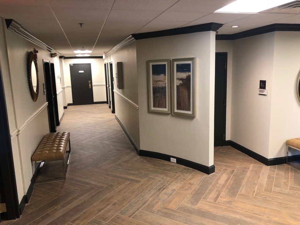 Golf Club Hallway Paint Project - Nashville North - Bowling Green